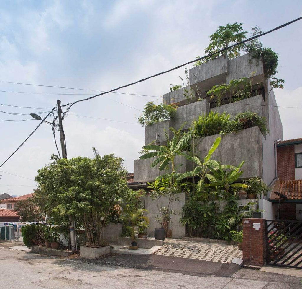 Rumah 'Planter Box' Di Reka Penuh Gaya Hidup Pemilik