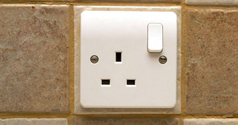 Pastikan Plug Point Dalam Setiap Ruang Dengan Betul Dan Kegunaannya