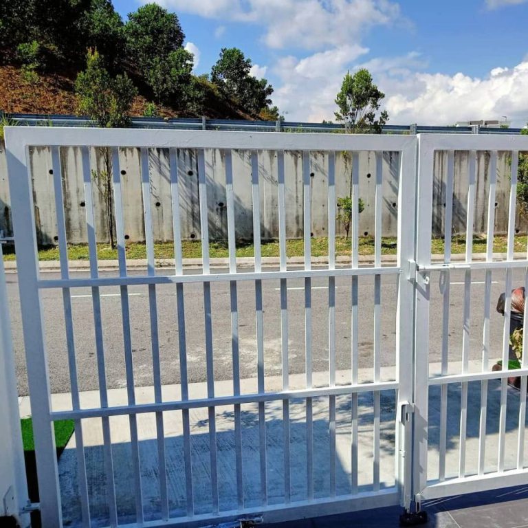 "Makeover" Pagar Guna Shera Plank, Modal Tak Sampai RM 300 Pun