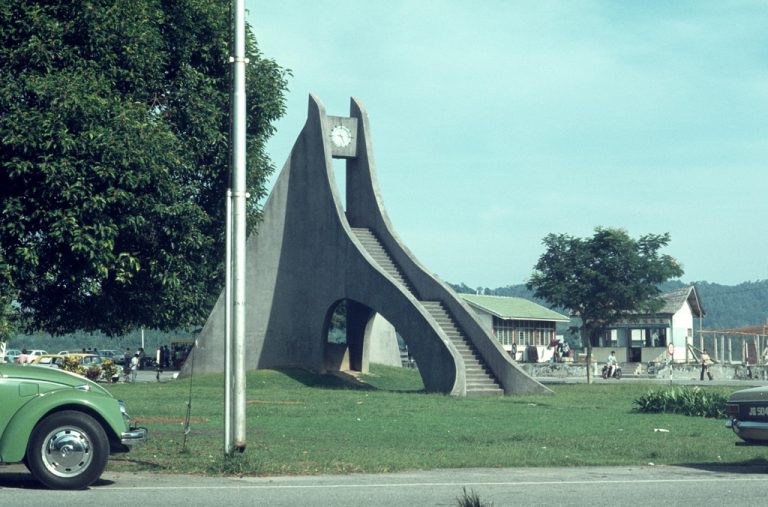 Negeri Perak Terkenal Dengan Mercu Tanda Menara Jam, Mari Lihat Semua ...