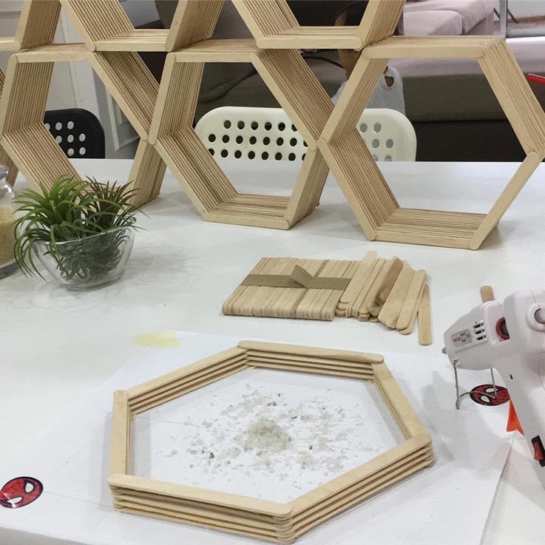 Bidai Roman Dari Wallpaper, Mudah Dilap Dan Tak Perlu Cuci - Impiana