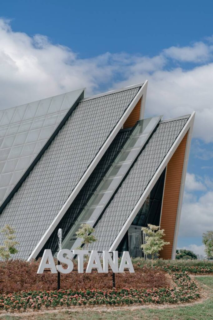 Astana Di Bamboo Hills, Lokasi Anggun & Estetik, Dewan Seluas 2,100 ...
