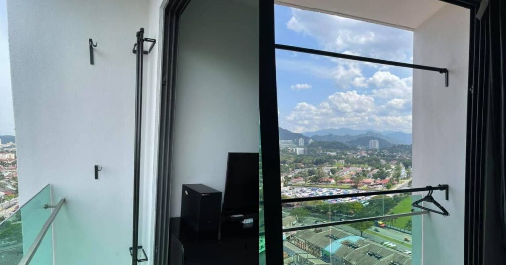 Bidai Roman Dari Wallpaper, Mudah Dilap Dan Tak Perlu Cuci - Impiana