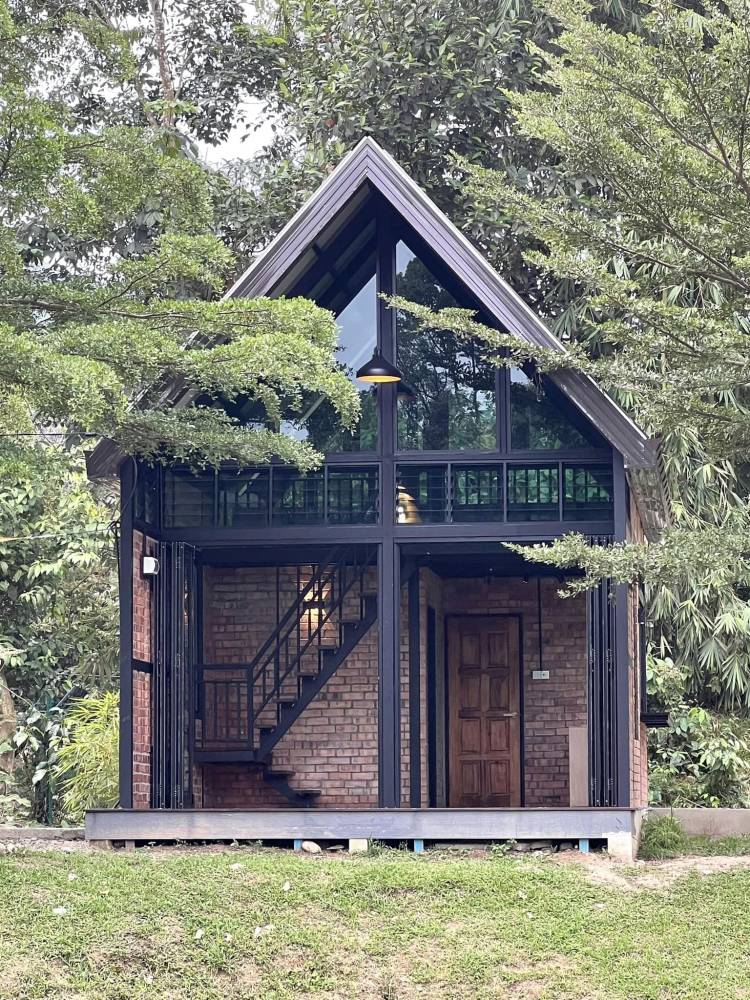 A-Frame With Loft, Tiny House 340Kps Rumah Dalam Dusun Durian