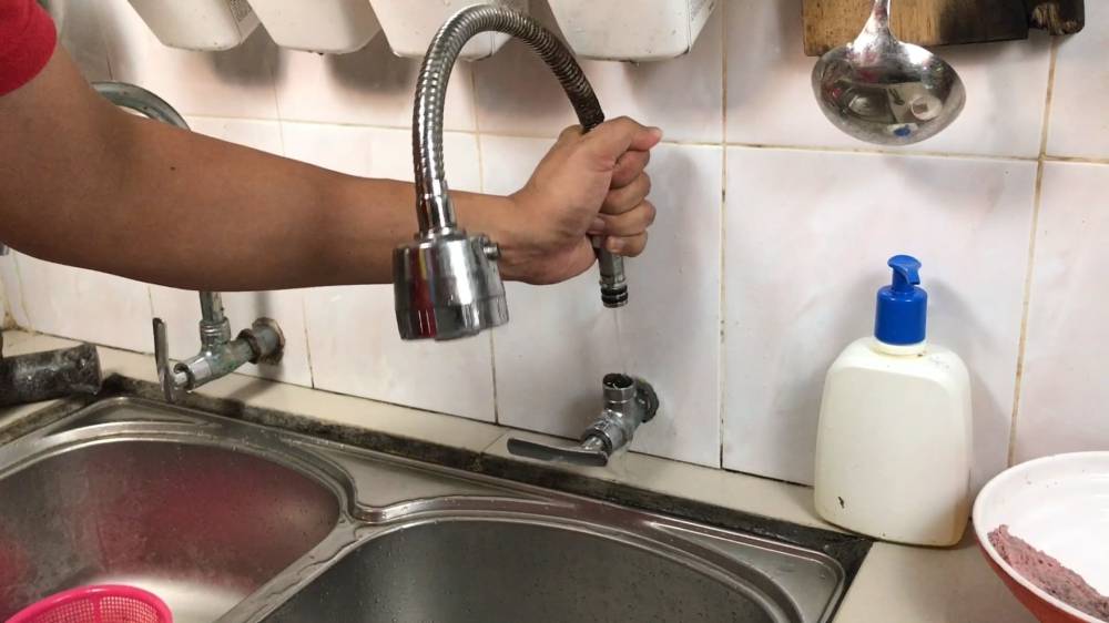 Ini Caranya DIY Tukar Kepala Paip Sinki Dapur Patah