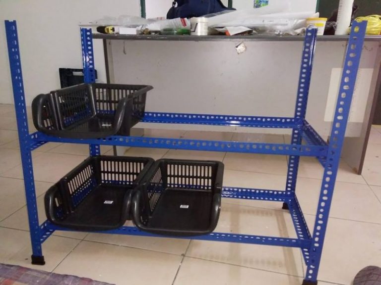 Wanita Ini Tunjuk DIY Rak Baju Dari Bakul Bajet - IMPIANA