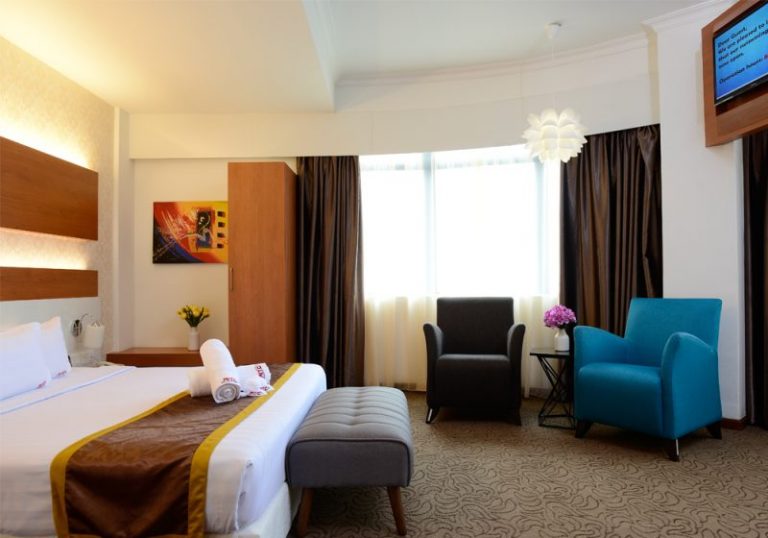 (GAMBAR) Makeover Sebelum & Selepas Apartment Ini Amat Menakjubkan ...