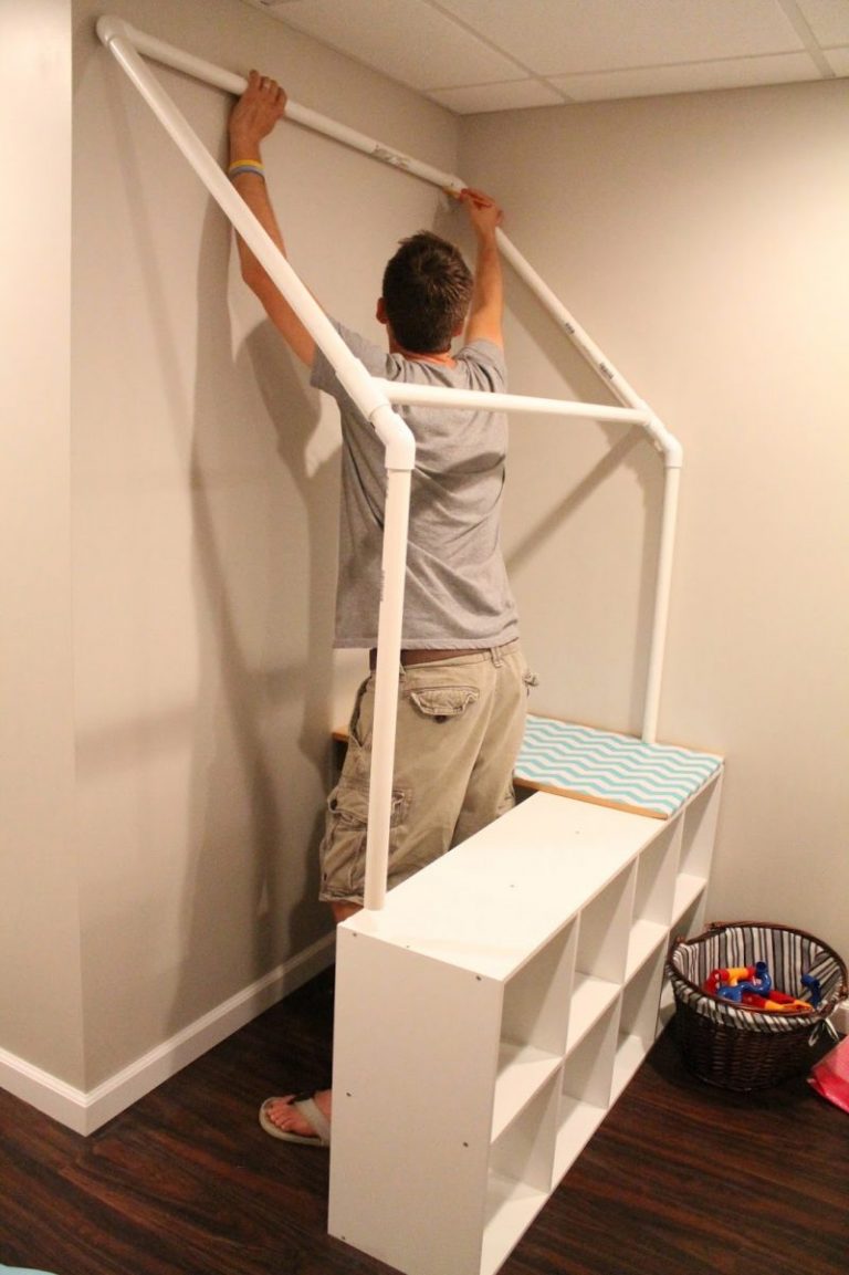 Wanita Ini Tunjuk DIY Rak Baju Dari Bakul Bajet - IMPIANA